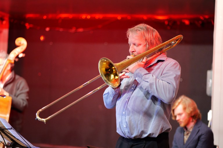 Nick Mills – Way Out West